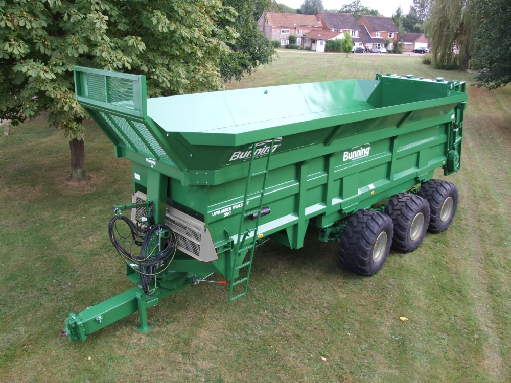 Muck spreaders, rear discharge manure spreaders from GT Bunning
